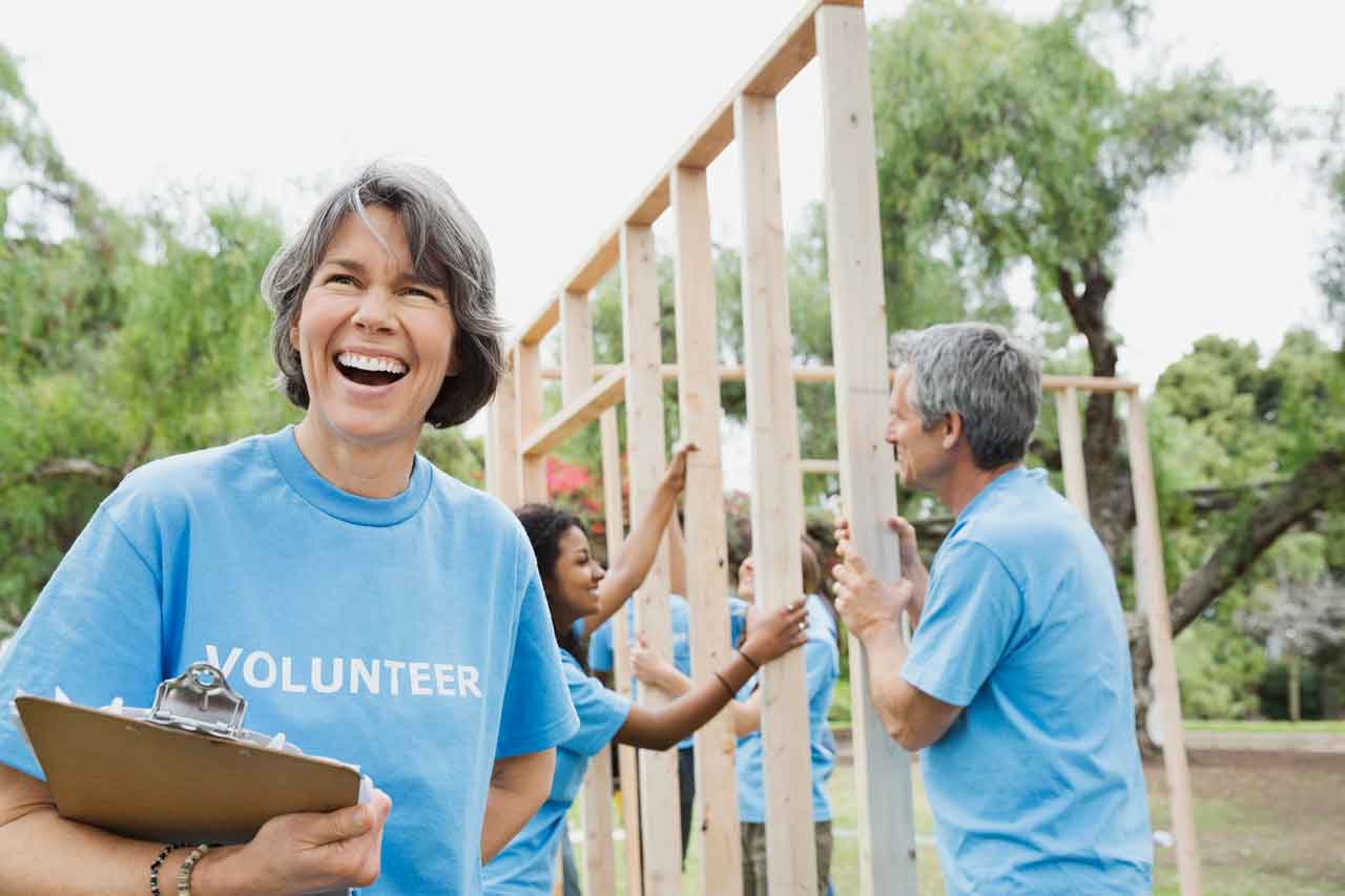 Volunteering as a Way to Keep a Sharp Mind | YourCareEverywhere