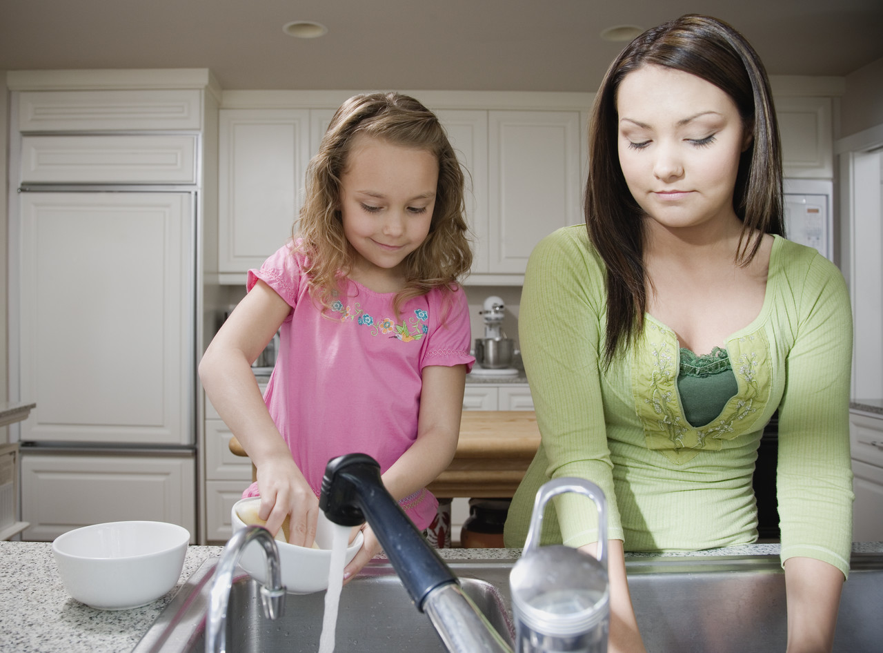 How to Teach Kids to Clean | YourCareEverywhere